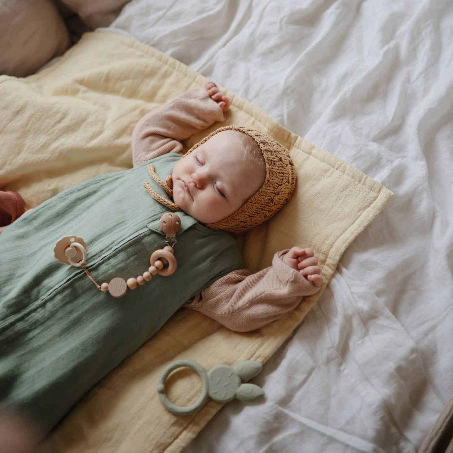 Silicone Pacifier Clip | Mila by Mushie – Avery and Everett